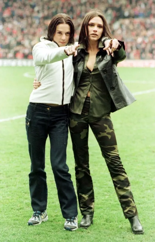 Victoria and David Beckham Love Story: A Romantic Timeline - StyleRug